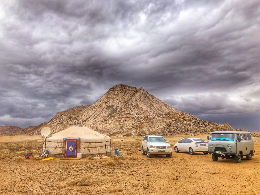 Courier Service From Mongolia To Bangladesh - Fox Parcel